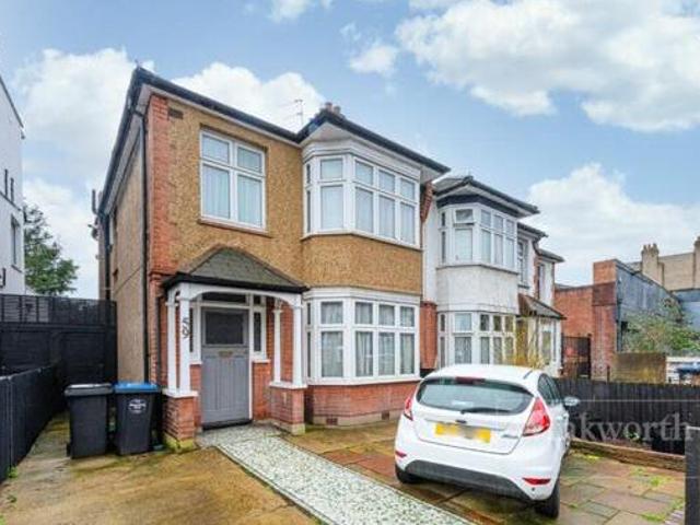 3 Bedroom Semi detached House For Sale In London
