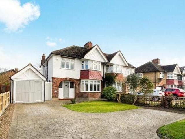 3 Bedroom Semi detached House For Sale In London