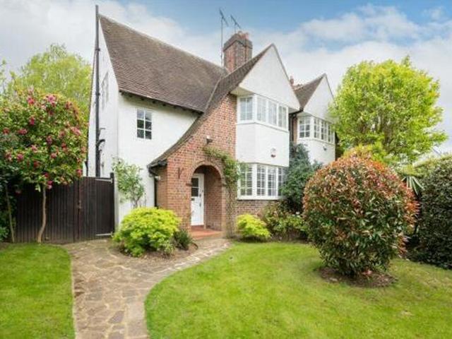 3 Bedroom Semi detached House For Sale In London