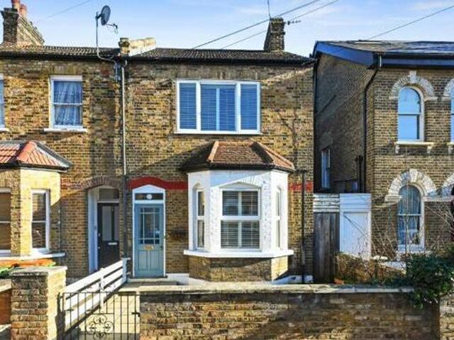 3 Bedroom Semi detached House For Sale In London