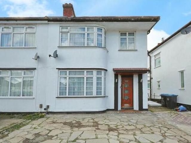 3 Bedroom Semi detached House For Sale In London