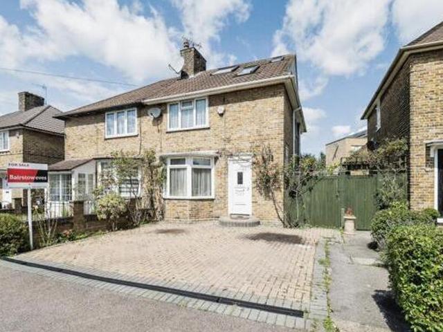 3 Bedroom Semi detached House For Sale In London