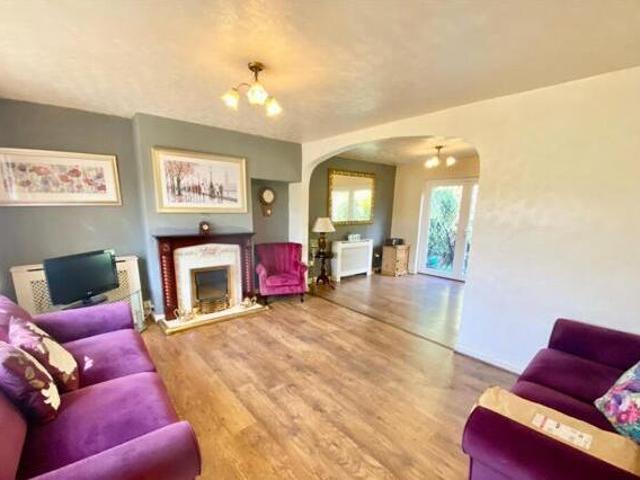 3 Bedroom Semi detached House For Sale In London