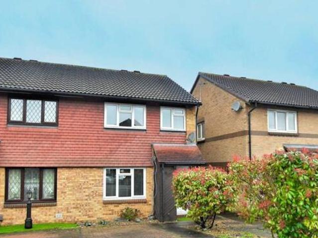 3 Bedroom Semi detached House For Sale In London