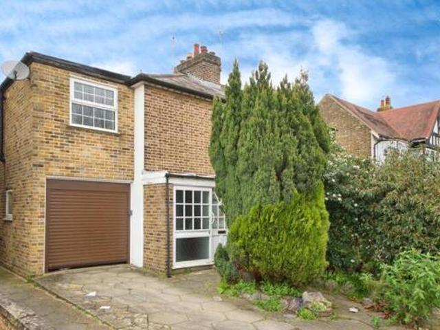 3 Bedroom Semi detached House For Sale In London