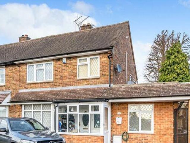 3 Bedroom Semi detached House For Sale In London