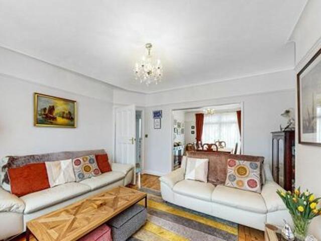 3 Bedroom Semi detached House For Sale In London