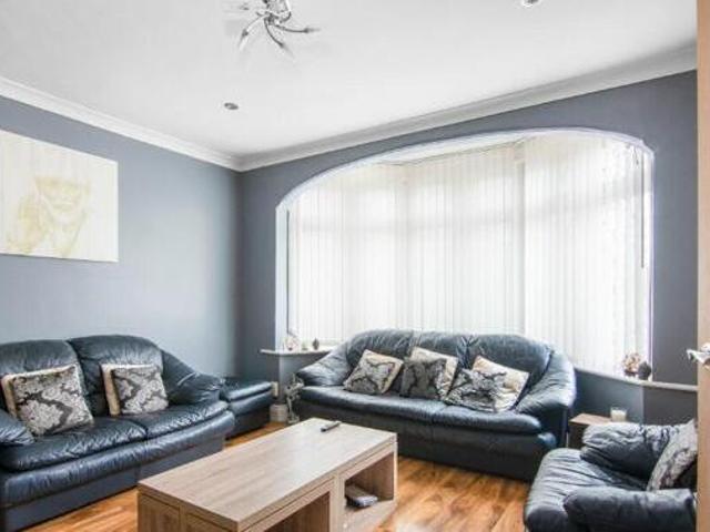 3 Bedroom Semi detached House For Sale In London