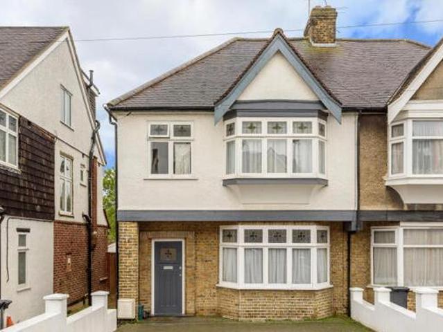 3 Bedroom Semi detached House For Sale In London