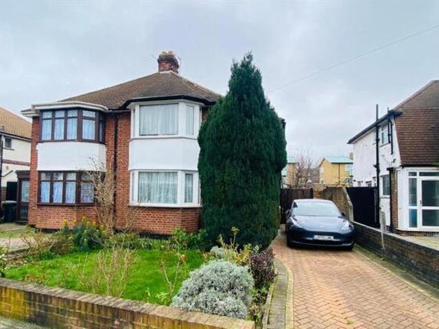 3 Bedroom Semi detached House For Sale In London