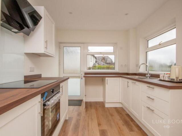3 bedroom semi detached house for sale in Longacre, Plympton, PL7 4RQ, PL7
