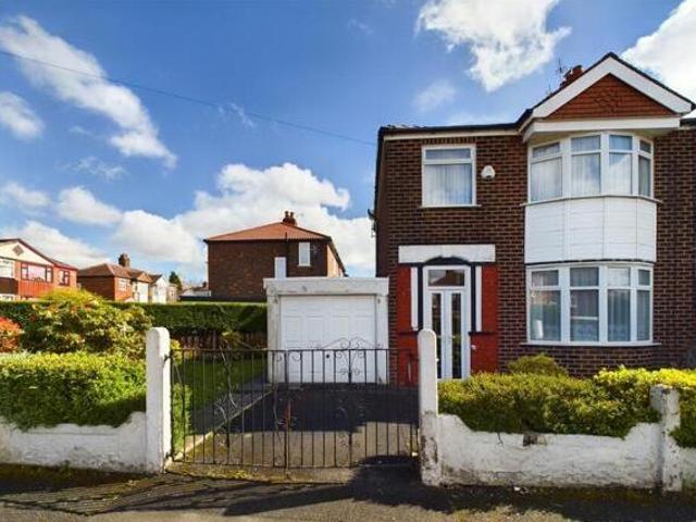 3 Bedroom Semi detached House For Sale In Longsight, Manchester