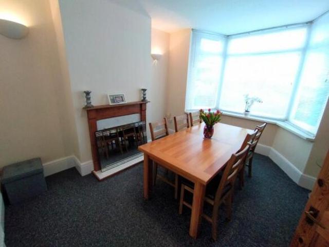 3 bedroom semi detached house for sale in Longport Road, Stoke on Trent, ST6