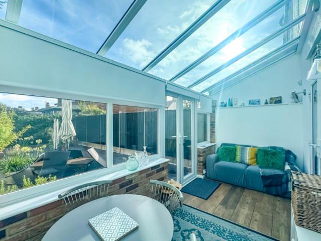 3 bedroom semi detached house for sale in Lonsdale Road, Southend on Sea, SS2