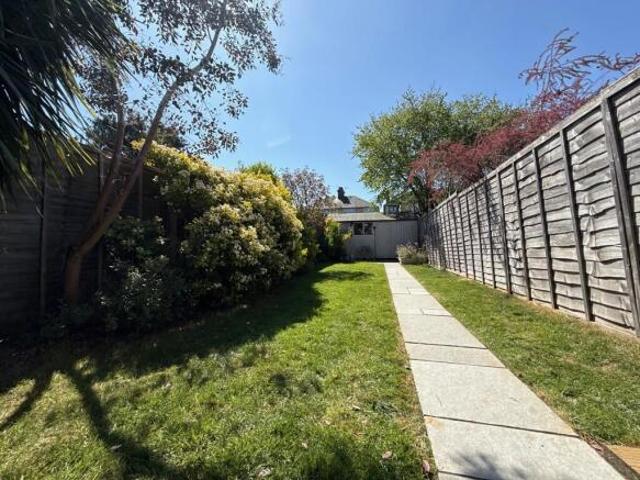 3 bedroom semi detached house for sale in Locarno Road, Ipswich, IP3