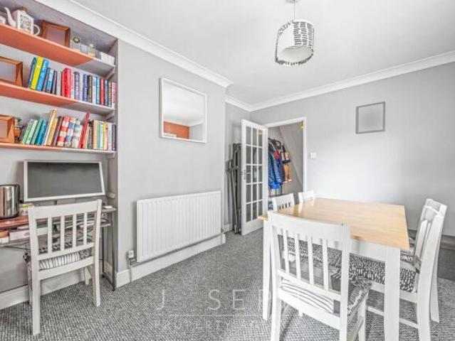 3 bedroom semi detached house for sale in Locarno Road, Ipswich, IP3