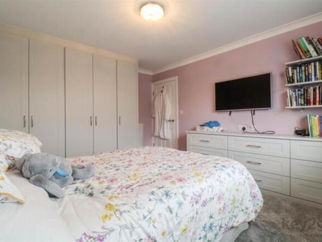 3 bedroom semi detached house for sale in Lound Road, Sheffield, S9