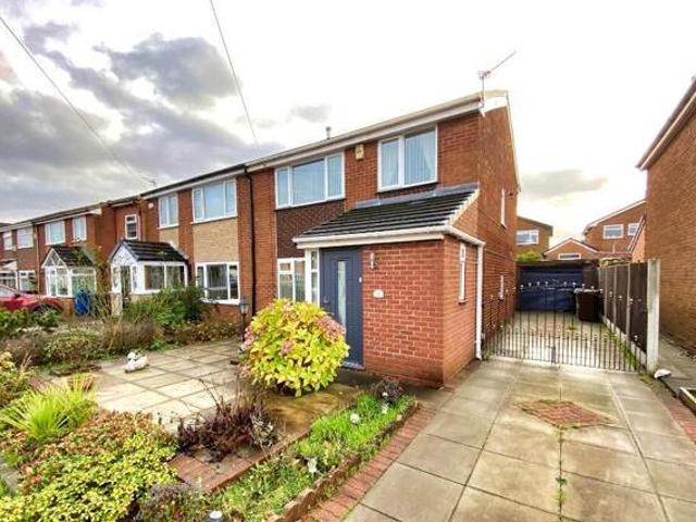 3 Bedroom Semi detached House For Sale In Lowton