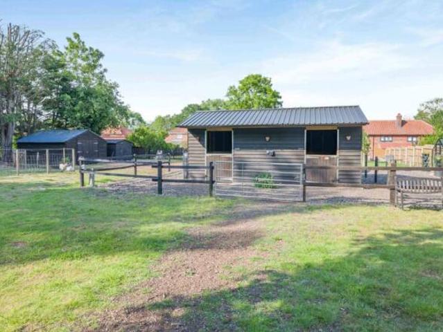 3 bedroom semi detached house for sale in Low Road, Keswick, Norwich, NR4