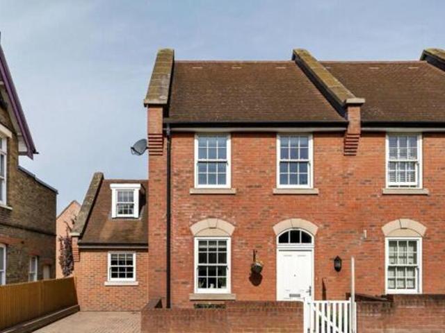 3 Bedroom Semi detached House For Sale In Lower Higham, Kent