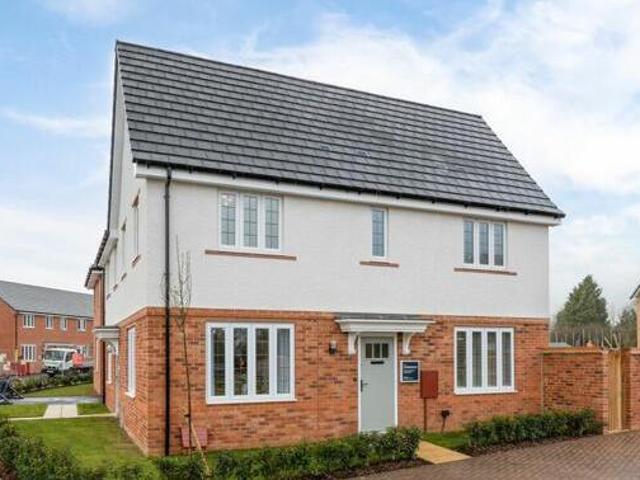 3 Bedroom Semi detached House For Sale In Lower Stondon