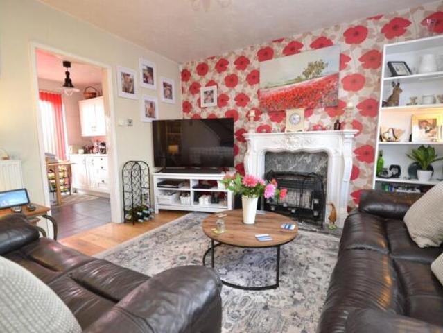 3 bedroom semi detached house for sale in Luther Way, Bradford, BD2