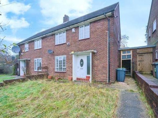 3 Bedroom Semi detached House For Sale In Luton