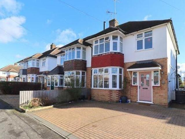 3 Bedroom Semi detached House For Sale In Luton, Bedfordshire