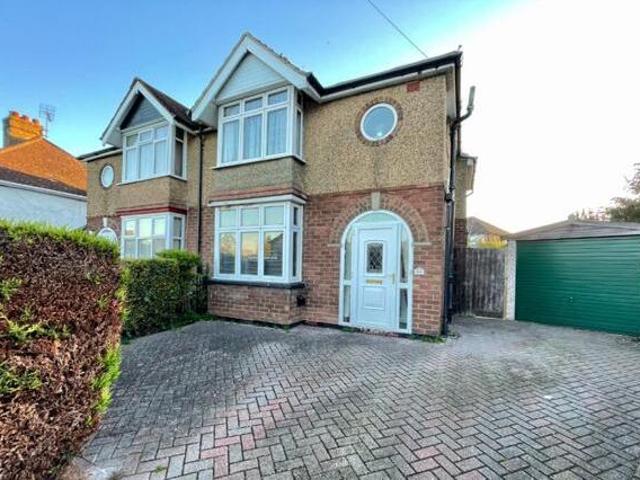 3 Bedroom Semi detached House For Sale In Luton, Bedfordshire