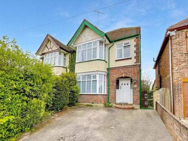 3 Bedroom Semi detached House For Sale In Luton, Bedfordshire