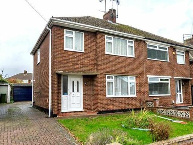 3 Bedroom Semi detached House For Sale In Luton, Bedfordshire