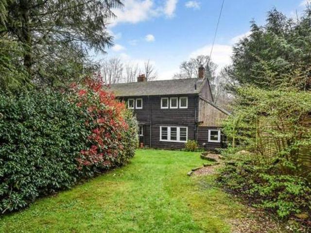 3 Bedroom Semi detached House For Sale In Lyndhurst