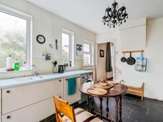 3 bedroom semi detached house for sale in Lyndhurst Road, Worthing, BN11