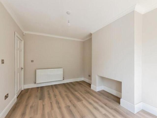 3 bedroom semi detached house for sale in Lyndon Road, Solihull, West Midlands, B92