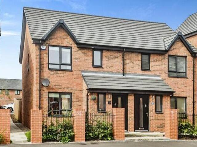 3 Bedroom Semi detached House For Sale In Manchester, Greater Manchester