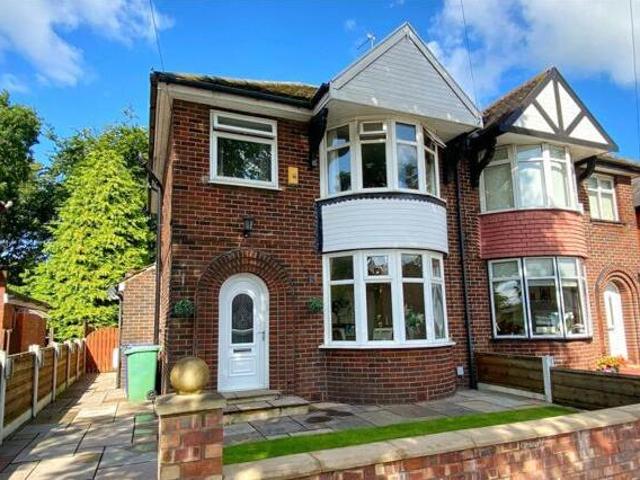 3 Bedroom Semi detached House For Sale In Manchester, Greater Manchester