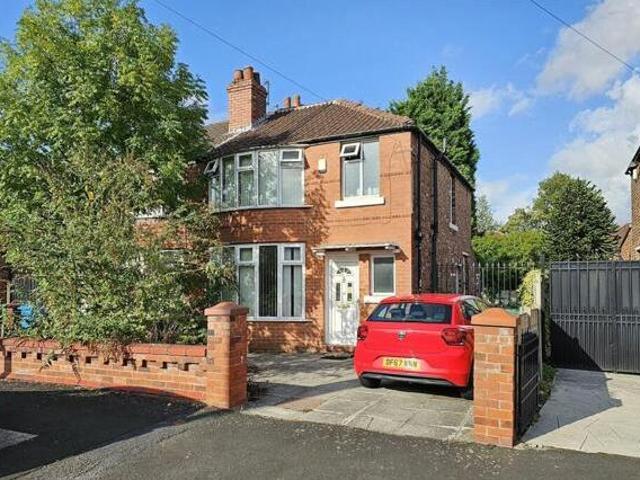 3 Bedroom Semi detached House For Sale In Manchester, Greater Manchester