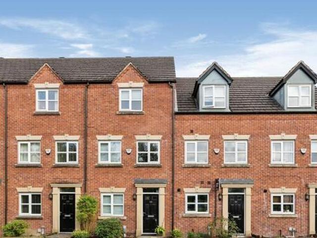 3 Bedroom Semi detached House For Sale In Manchester, Greater Manchester