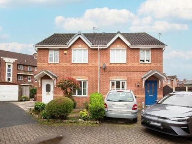 3 Bedroom Semi detached House For Sale In Manchester, Greater Manchester