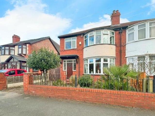 3 Bedroom Semi detached House For Sale In Manchester, Greater Manchester