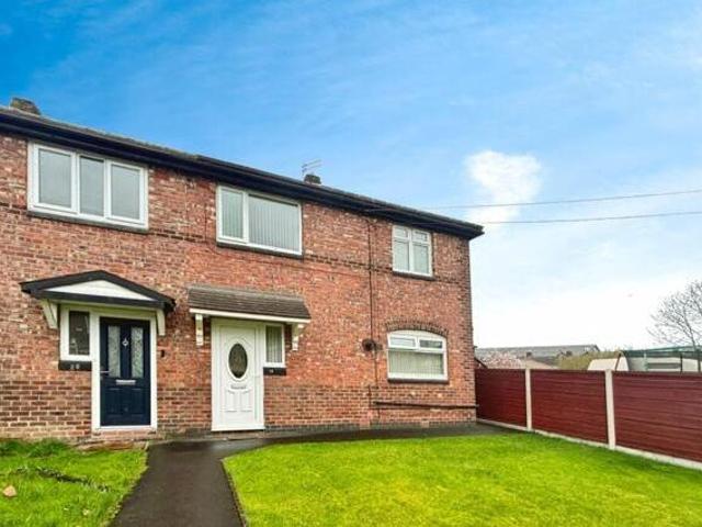 3 Bedroom Semi detached House For Sale In Manchester, Greater Manchester