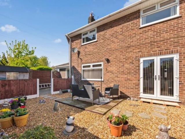 3 bedroom semi detached house for sale in Manchester Road, Woolston, WA1