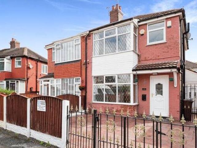 3 Bedroom Semi detached House For Sale In Manchester