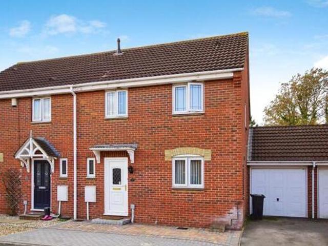 3 Bedroom Semi detached House For Sale In Mangotsfield, Bristol