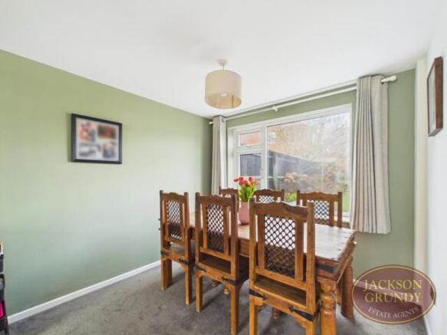 3 bedroom semi detached house for sale in Maclean Close, Abington Vale, NN3 3DJ, NN3