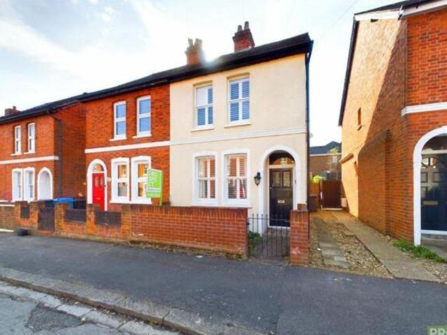 3 Bedroom Semi detached House For Sale In Maidenhead, Berkshire