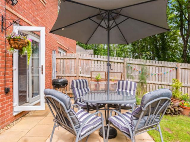 3 bedroom semi detached house for sale in Main Road, Oughtibridge Valley, Sheffield, S35 0DN, S35
