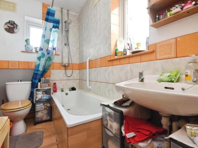 3 bedroom semi detached house for sale in Maltings Road, Chelmsford, CM2