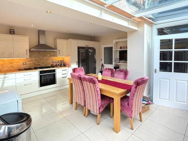 3 bedroom semi detached house for sale in Malvern Road, Gloucester, GL1
