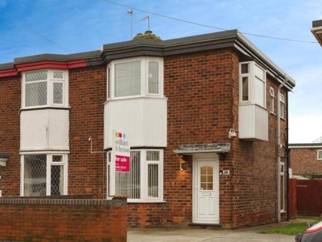 3 bedroom semi detached house for sale in Malvern Road, Hull, HU5